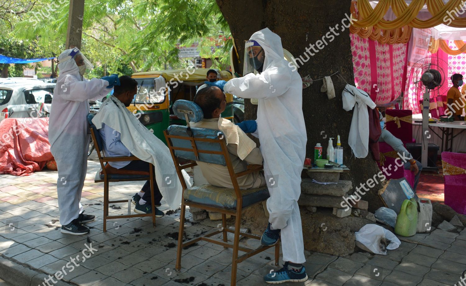 Roadside Barber Located Under Tree Attends Editorial Stock Photo ...