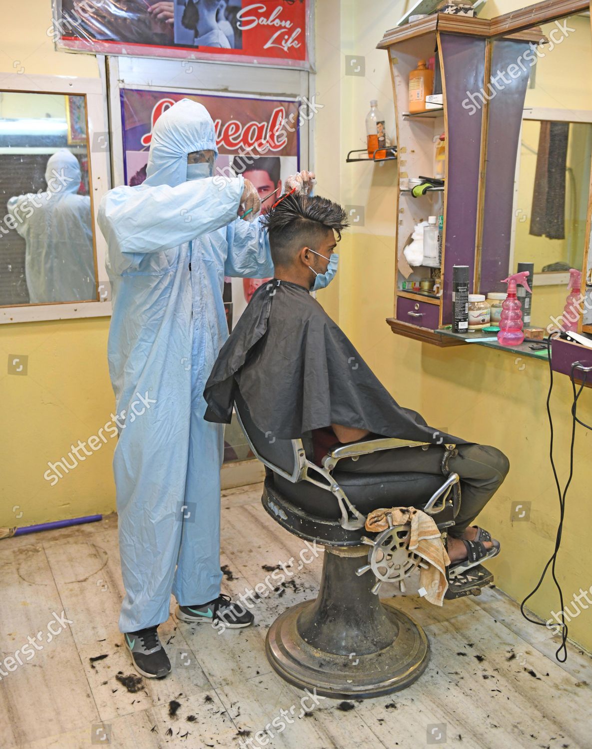 Barber Wearing Personal Protective Equipment Ppe Editorial Stock Photo ...