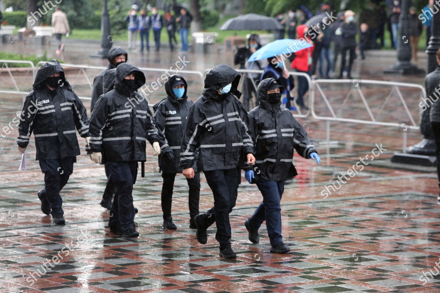 Police Dialogue On Duty During Rally Editorial Stock Photo - Stock ...