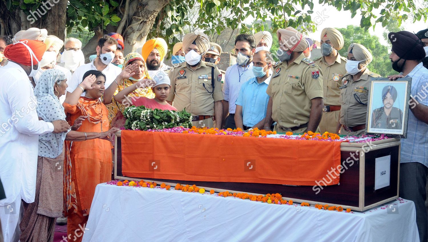 Family Members Relatives Salute Pay Respect Editorial Stock Photo ...