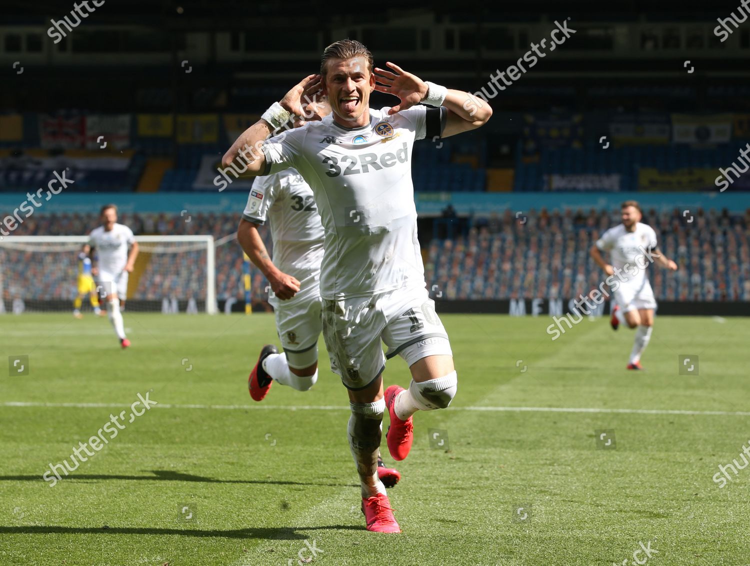 Gianni Alioski Celebrates Scoring Leeds Second Editorial Stock Photo ...