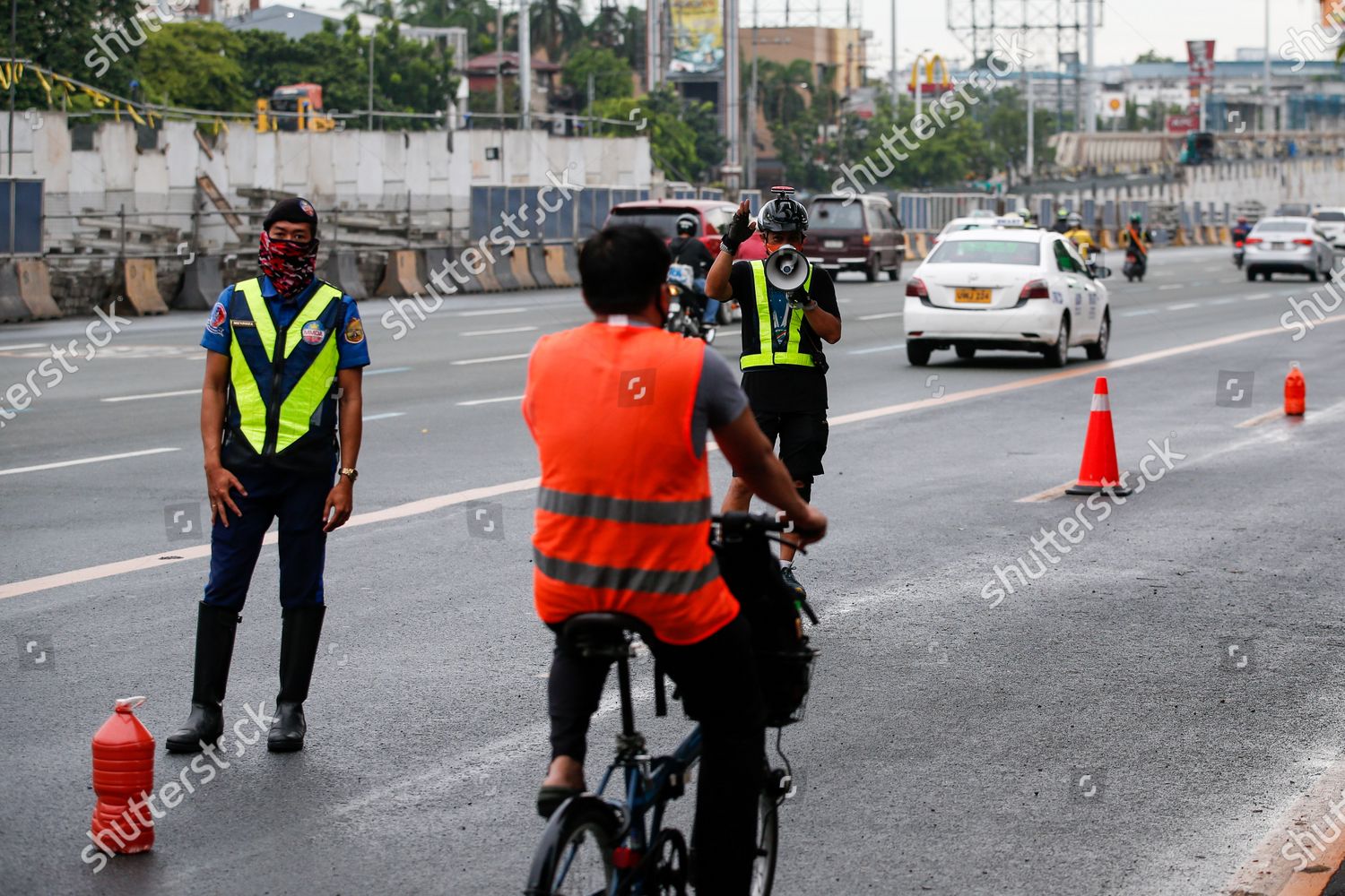 Officer Metro Manila Development Authority Mmda Editorial Stock Photo ...