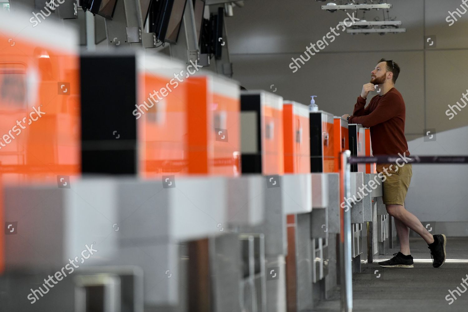 Passenger Jetstar Checkin Counter Sydney Airport Editorial Stock Photo ... Passenger Jetstar Checkin Counter Sydney Airport Editorial Stock Photo ...