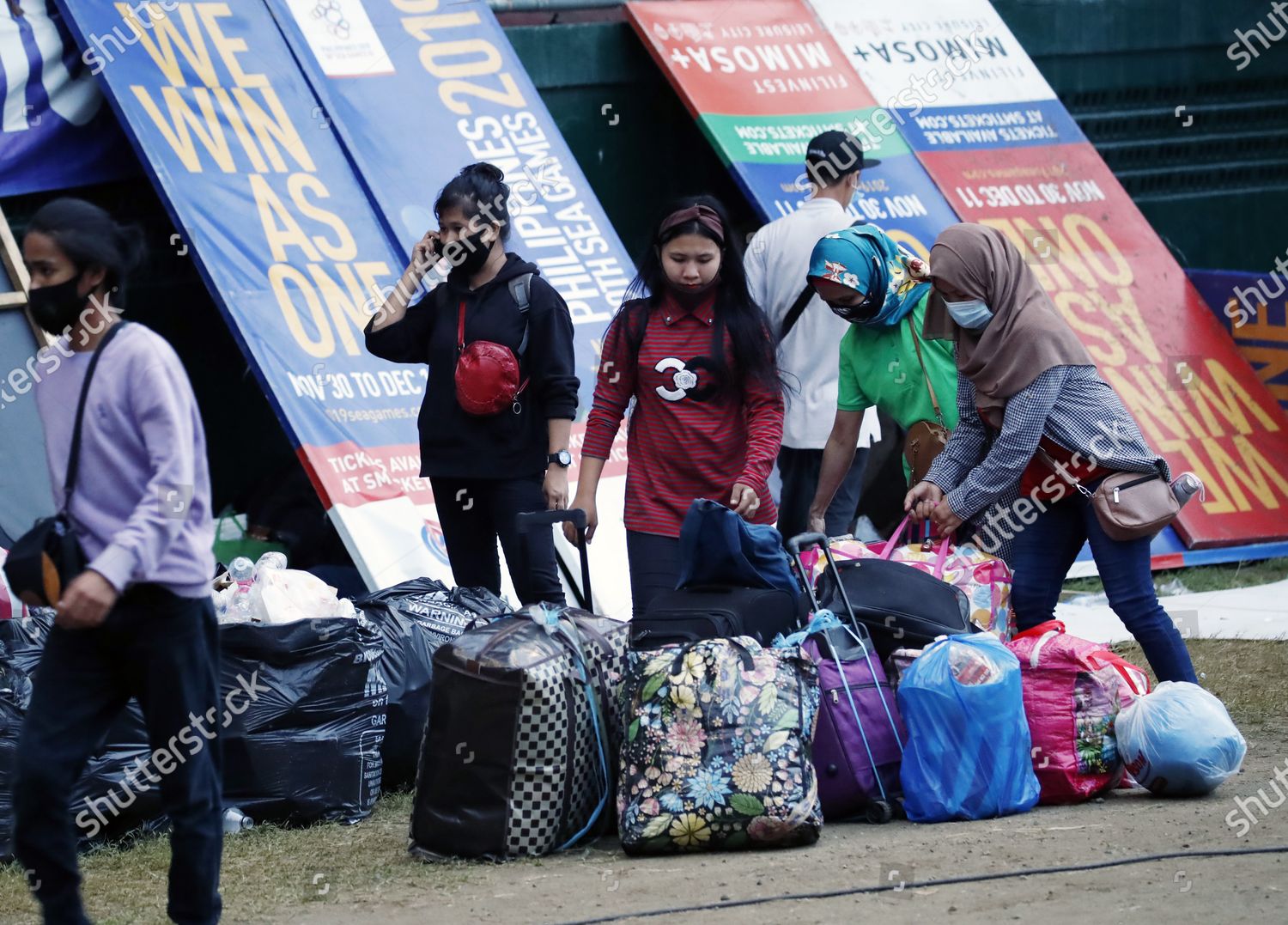 Stranded Filipino Laborers Their Belongings Take Editorial Stock Photo ...