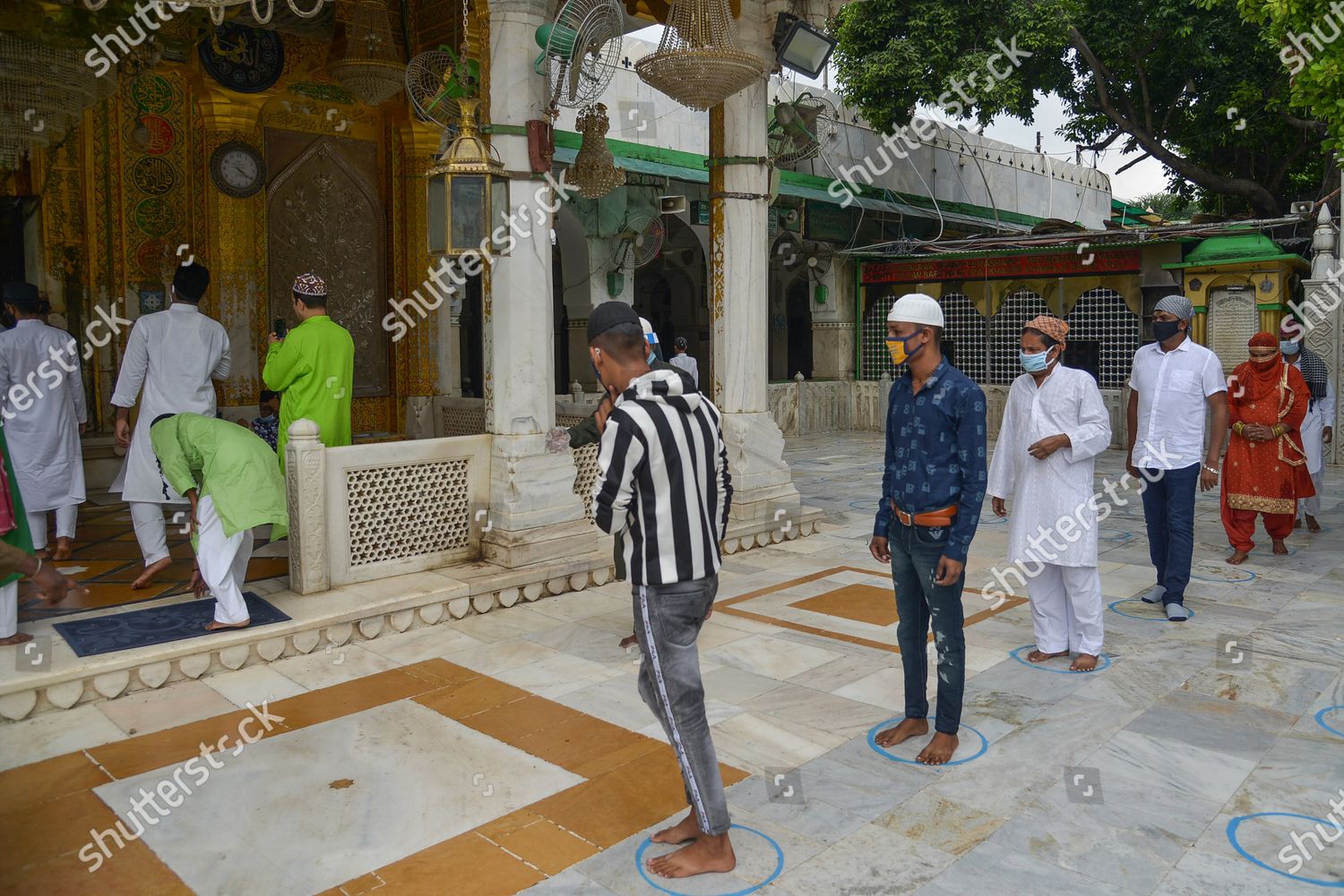 Devotees Inside Ajmer Sharif Dargah After Editorial Stock Photo - Stock ...