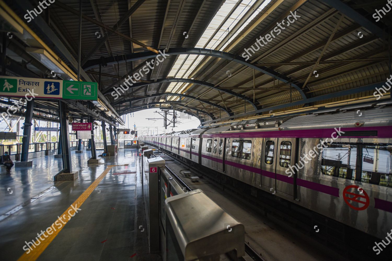 Magenta Line Metro Train Running After Editorial Stock Photo - Stock ...