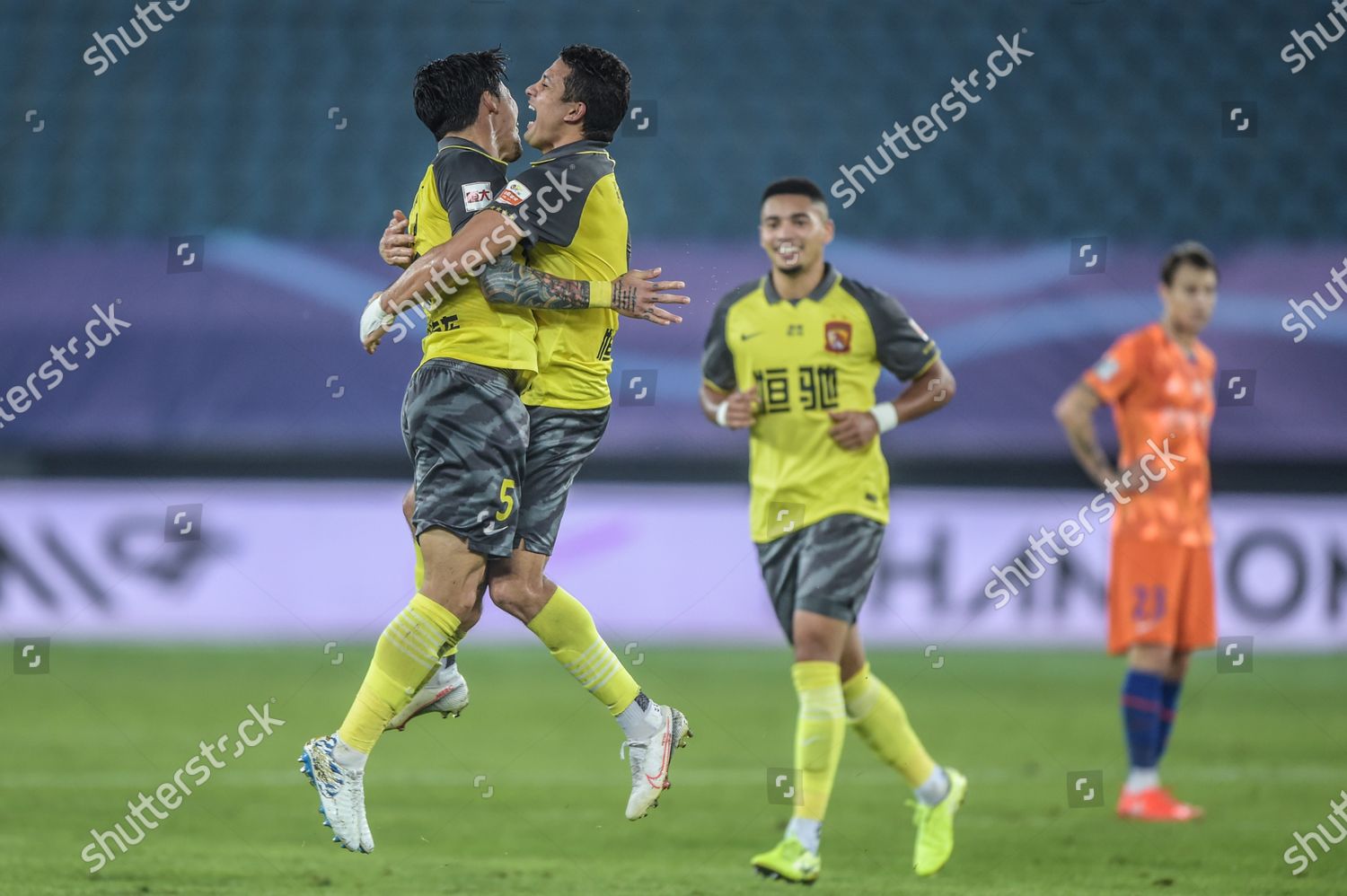 Ai Kesen 2nd L Guangzhou Evergrande Editorial Stock Photo - Stock Image ...