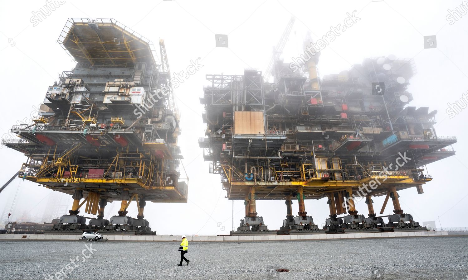 Work Scrapping Recycling Tyra Field Underway Editorial Stock Photo ...