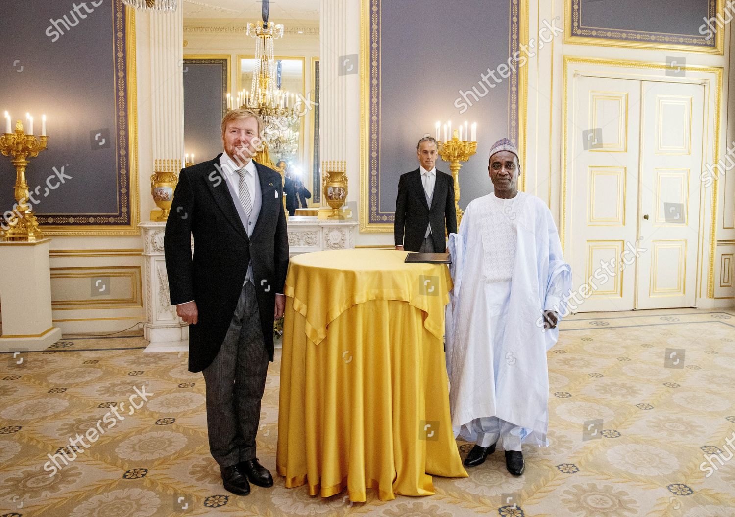 Presentation Credentials Ambassador Republic Niger Ze Editorial Stock ... Presentation Credentials Ambassador Republic Niger Ze Editorial Stock ...