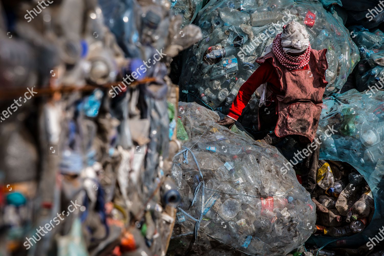 Plastic Waste Picker Hulen Dump Maputo Editorial Stock Photo - Stock ...