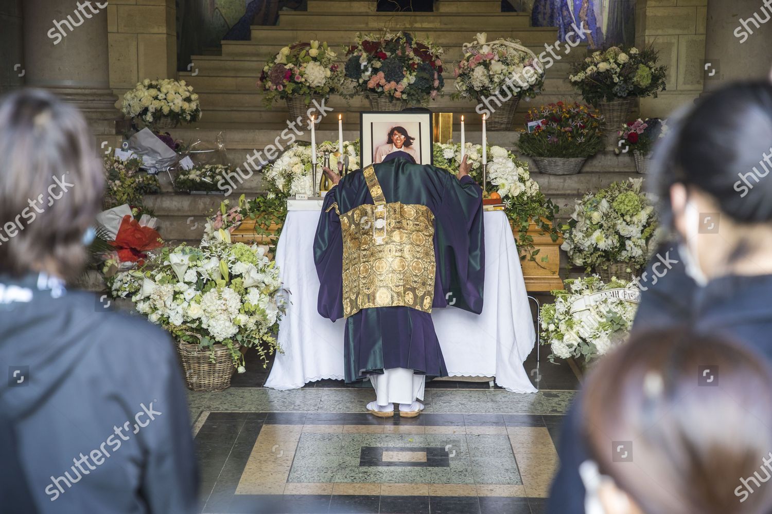 Shinto Priest Pays His Respects Coffin Editorial Stock Photo - Stock ...