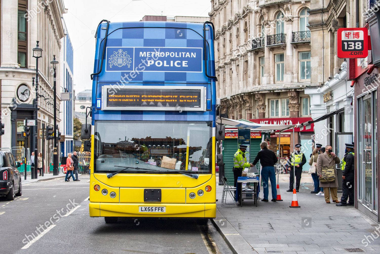 Community Bus Metropolitan Police Parked Chinatown Editorial Stock ...