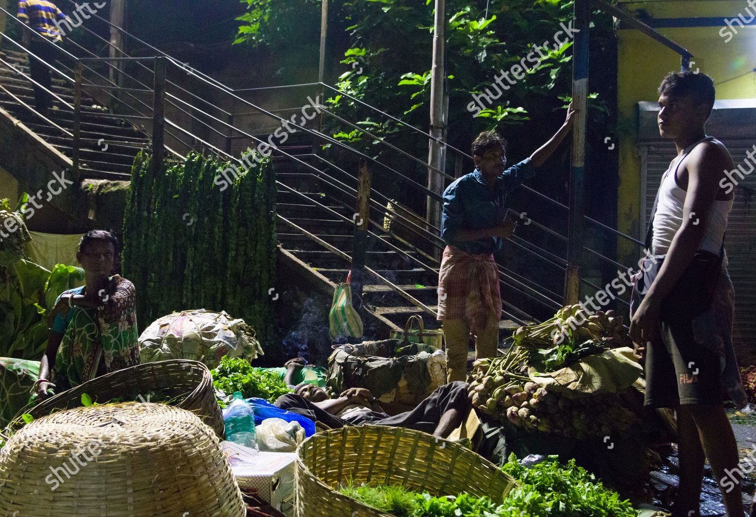 Flower Market Scenes Howrah Mullick Ghat Editorial Stock Photo - Stock ...