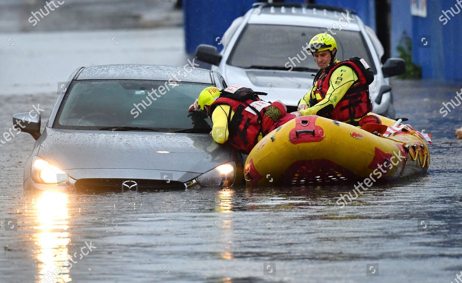 Members Swift Water Rescue Team Queensland Editorial Stock Photo ...