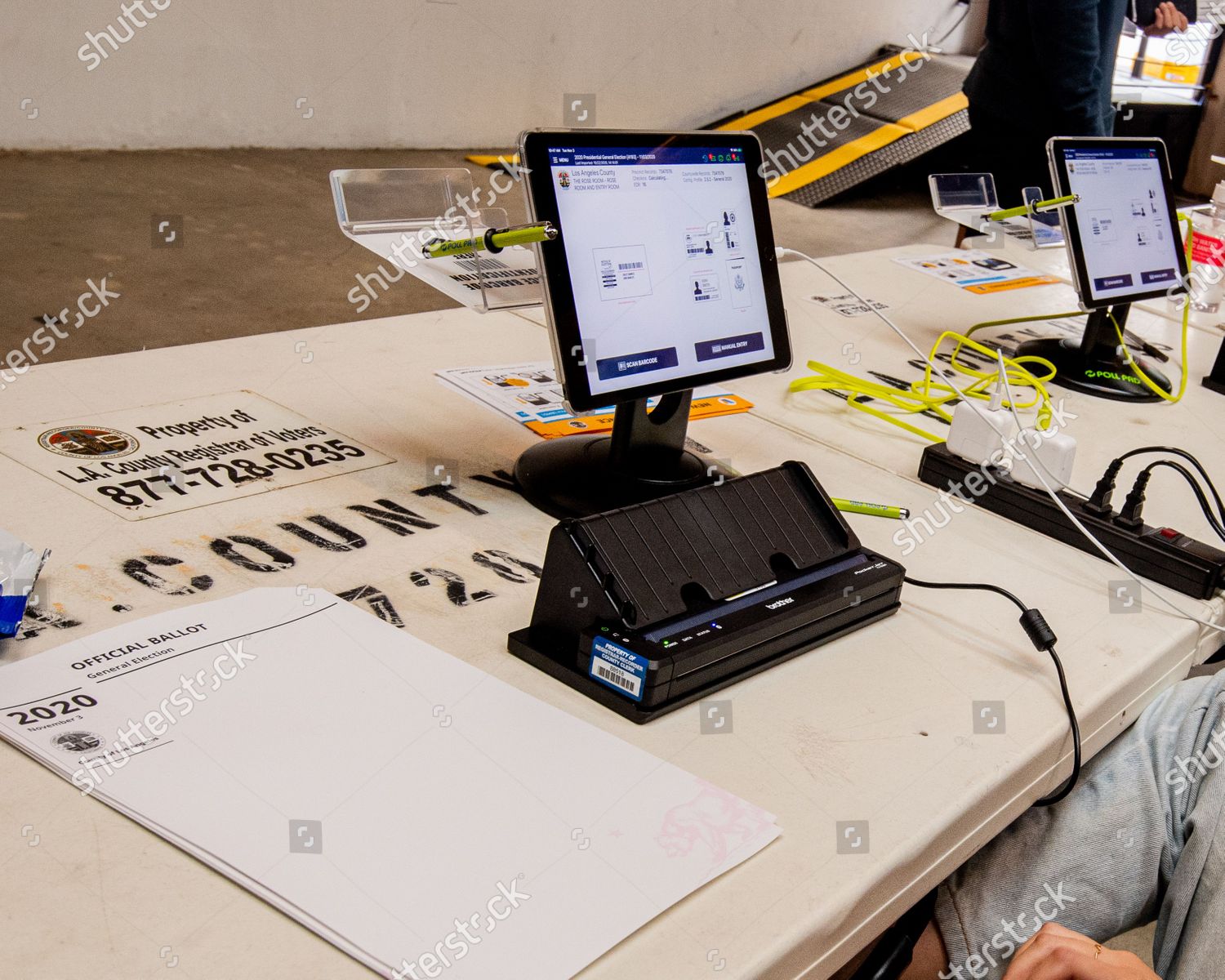 Initial Registration Setup Person Voting Editorial Stock Photo - Stock ...