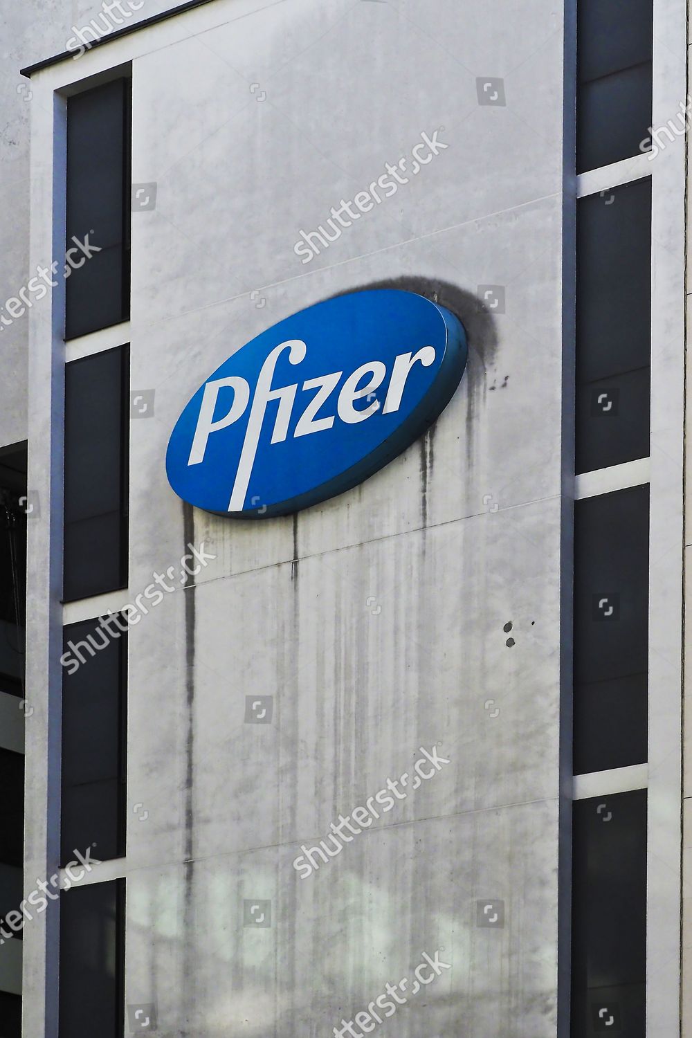 Pfizer Logo Seen Front France Pfizer Editorial Stock Photo - Stock ...