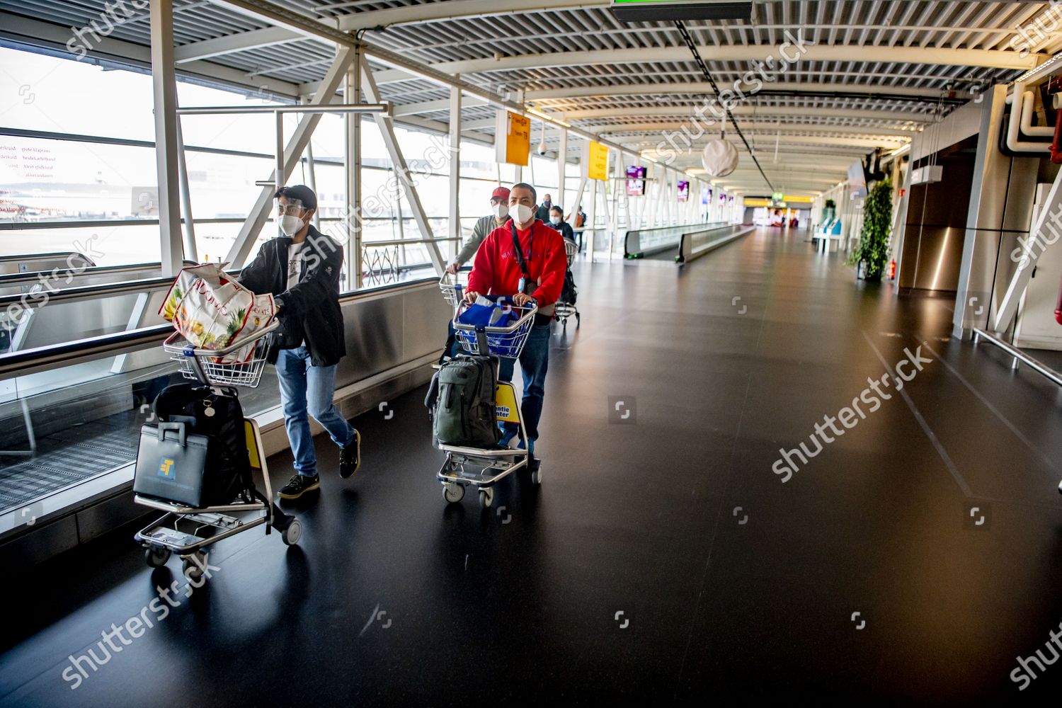 Klm Staff Shopping Area After Security Editorial Stock Photo - Stock ...