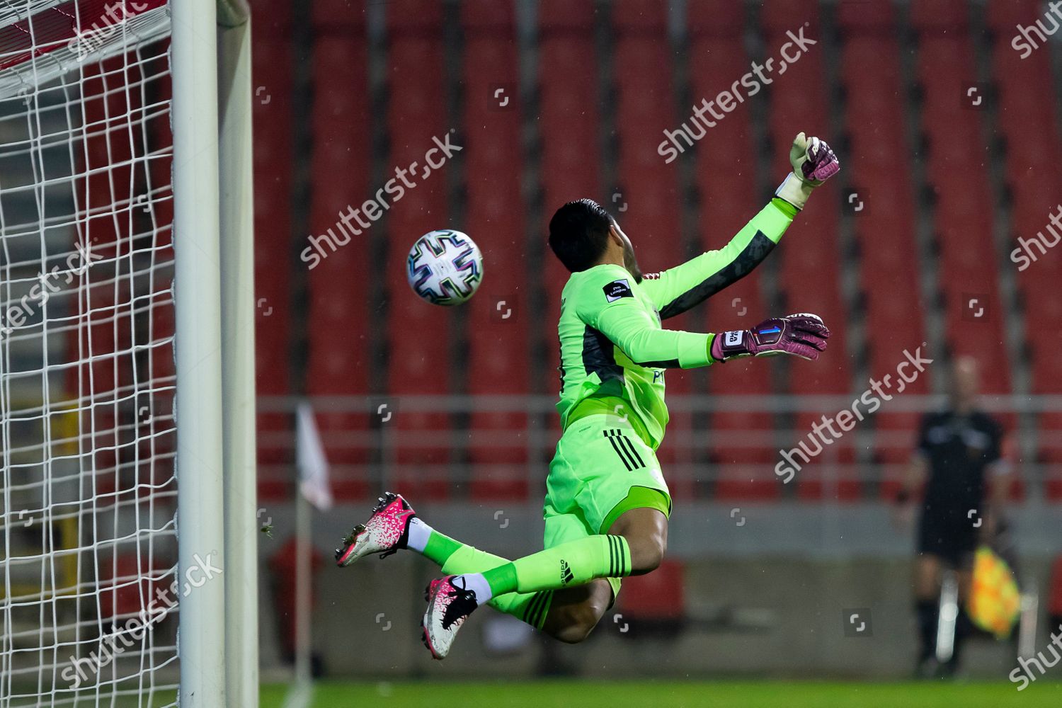 Ohls Goalkeeper Rafael Romo Pictured Action Editorial Stock Photo ...