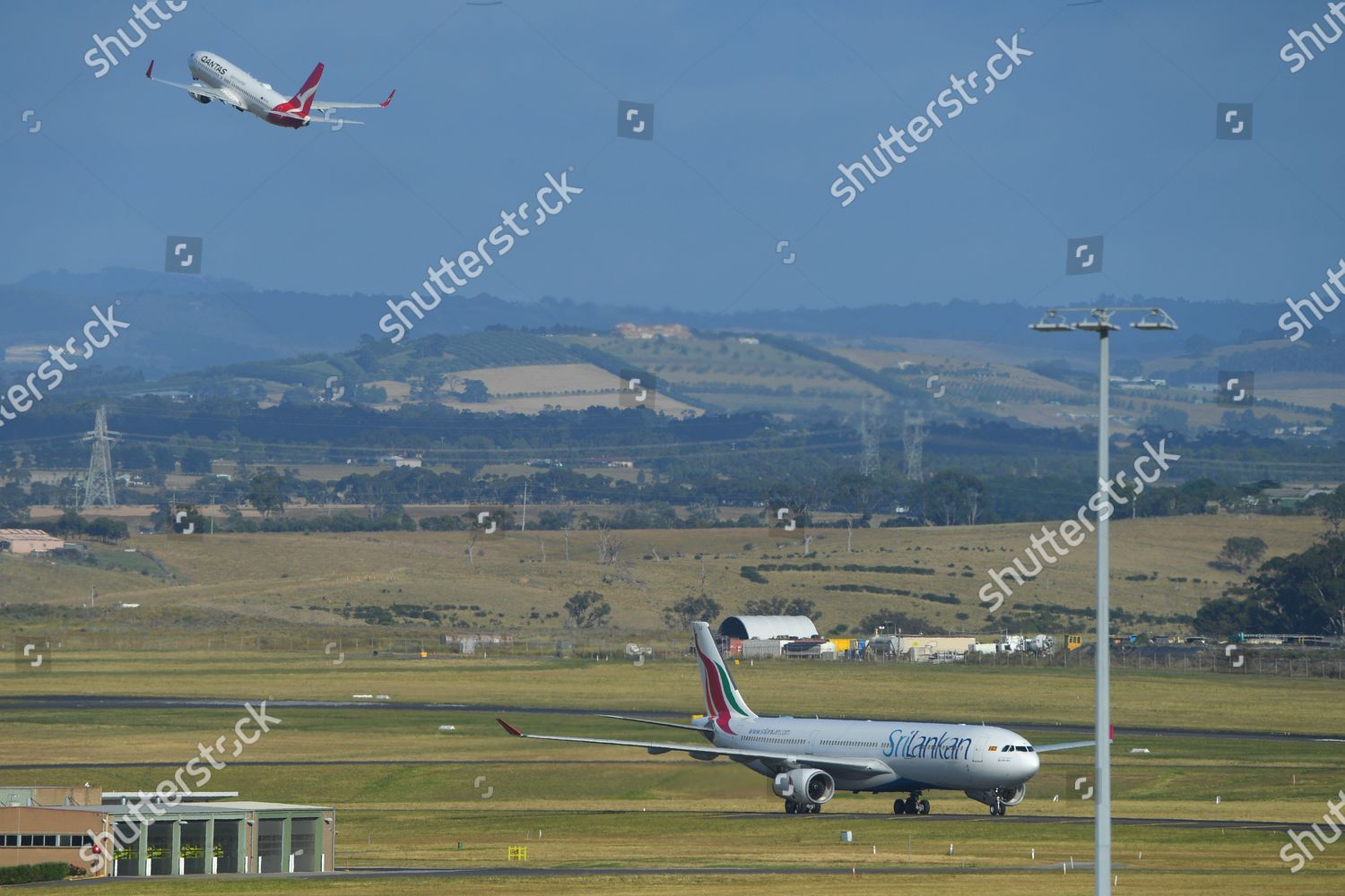 Srilankan Airlines Flight Ul604 Airbus A330343 - Foto de stock de ...