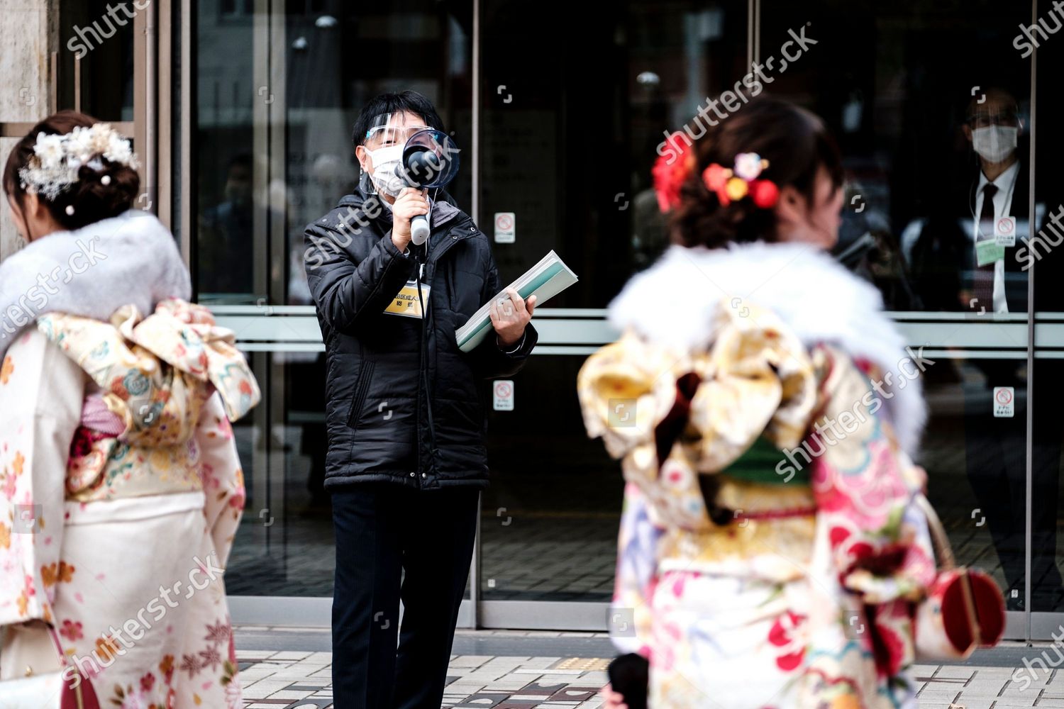 Staff Member Wearing Face Shield Mask Editorial Stock Photo - Stock ...