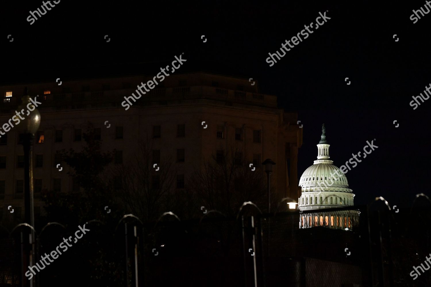 Us Capitol Building Night Before Inauguration Editorial Stock Photo ...