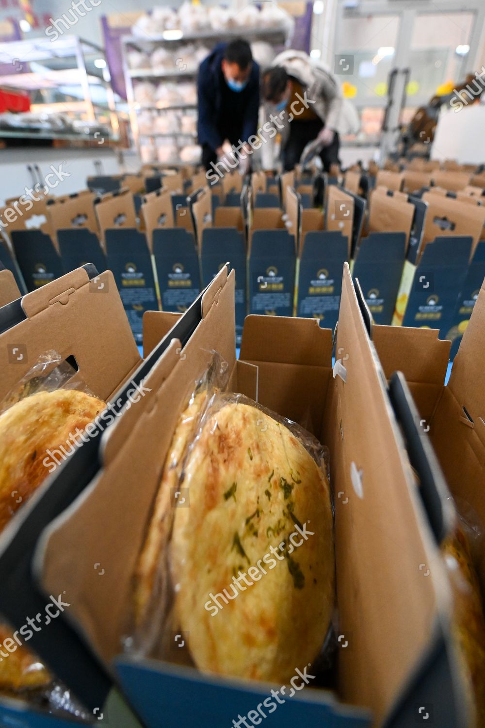 Workers Pack Nang Local Flatbread Industrial Editorial Stock Photo ...