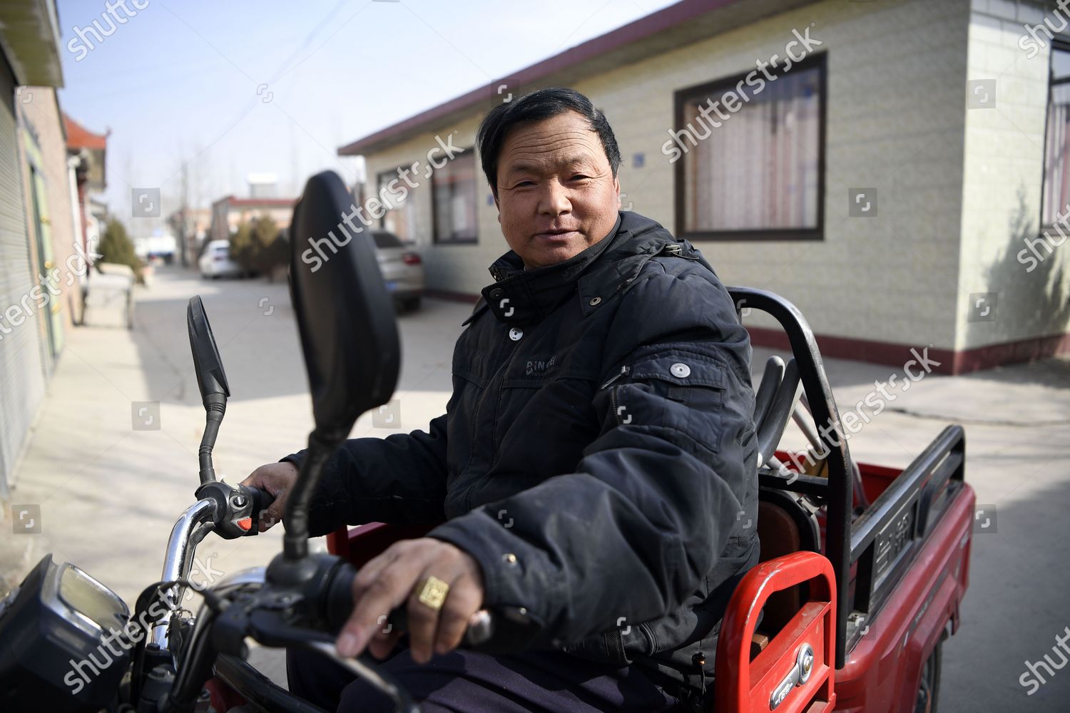 Zhang Junming Goes Shopping On Electronic Editorial Stock Photo - Stock ...