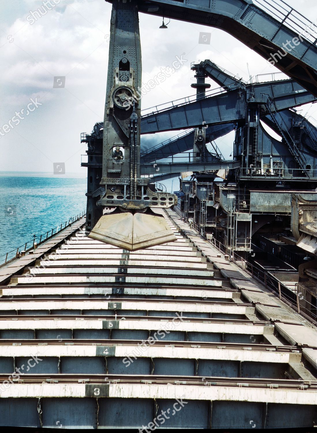 Iron Ore Docks Unloading Ore Lake Editorial Stock Photo - Stock Image ...