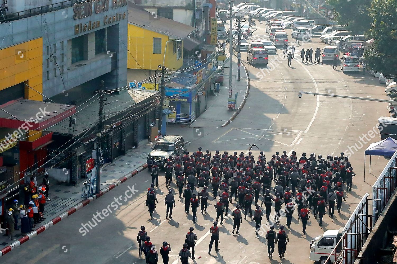 Riot Police Chase Disperse Antimilitary Protesters Editorial Stock ...