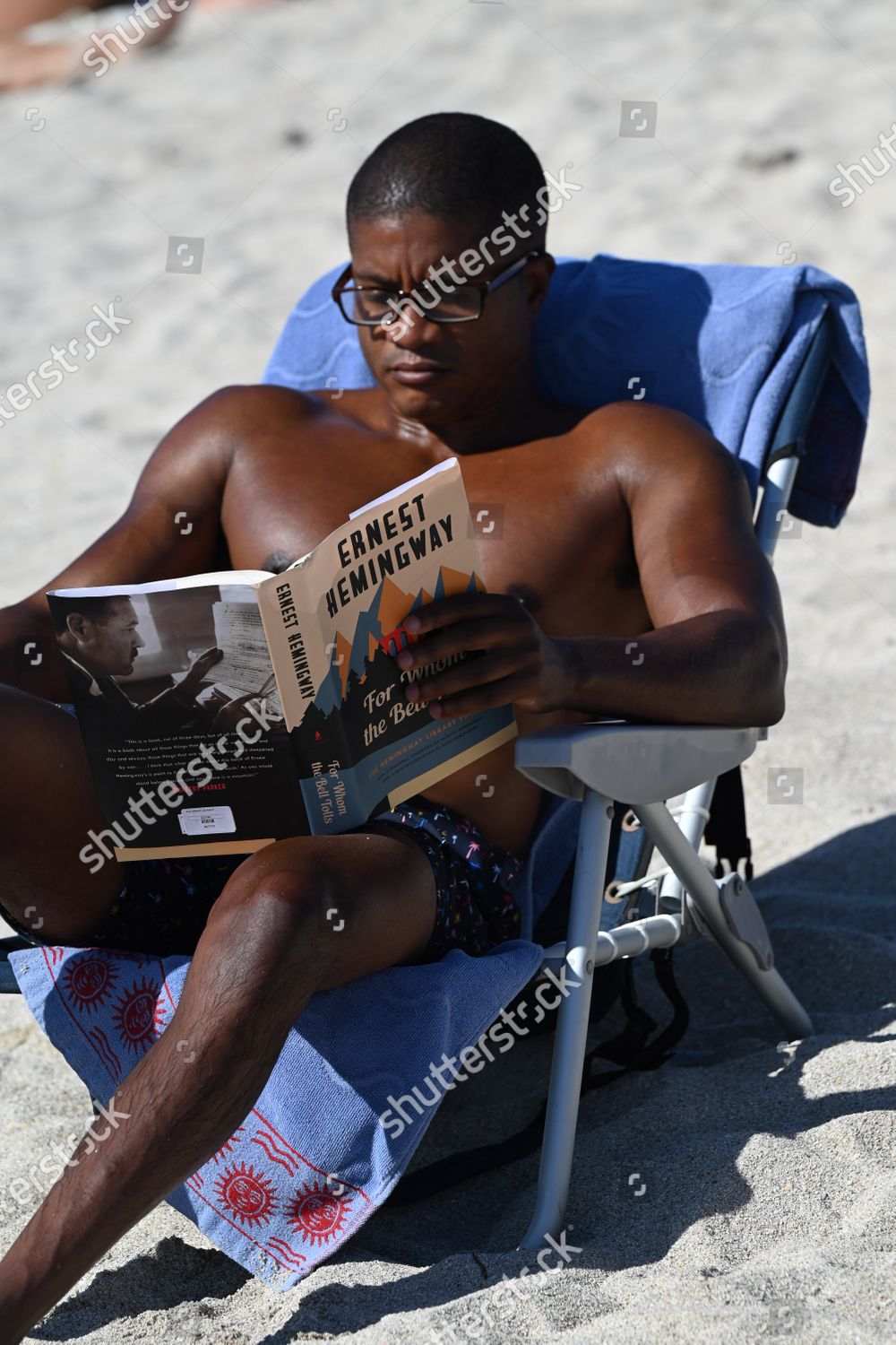 Beachgoers Flock South Beach During Spring Editorial Stock Photo ...