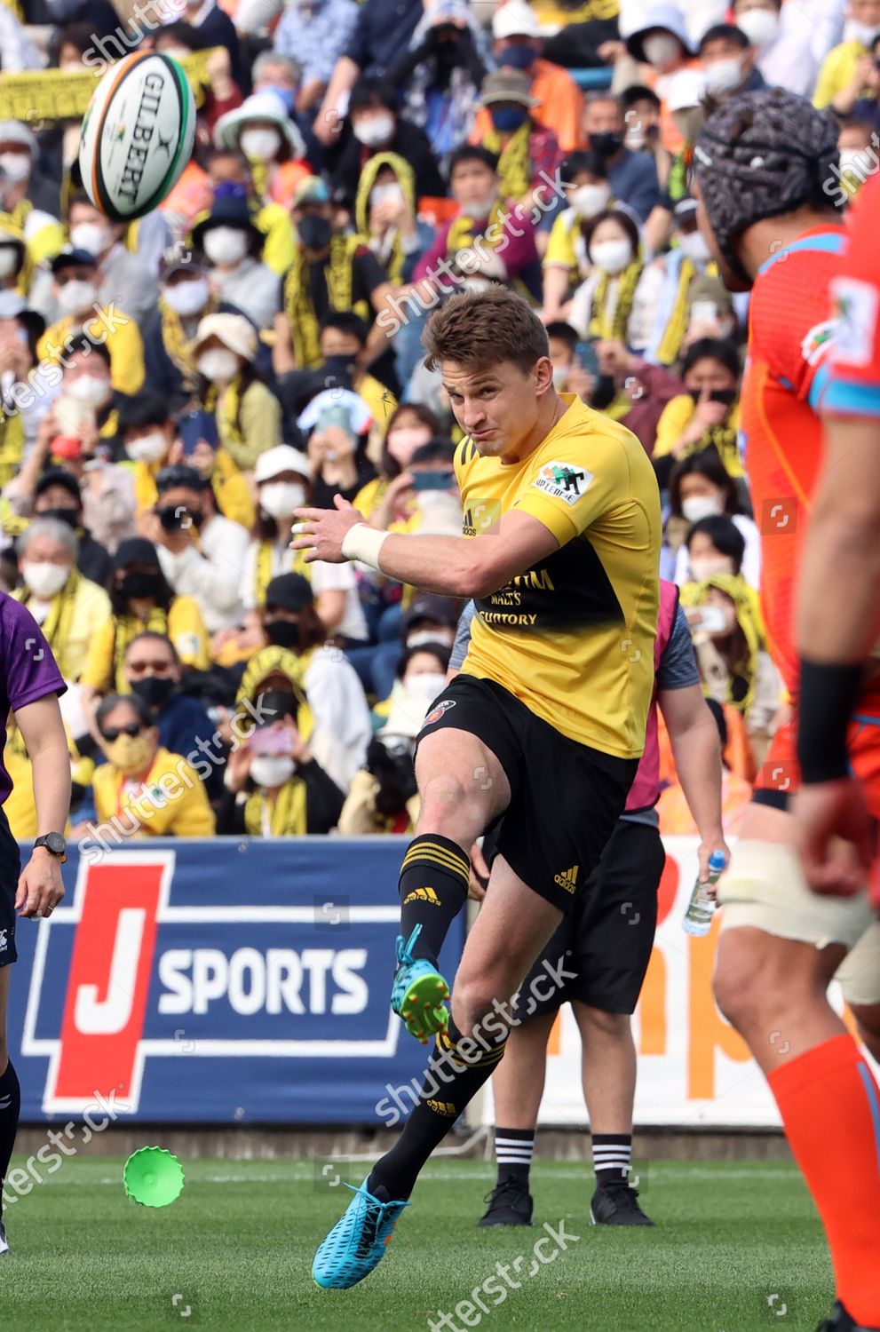 Suntory Sungoliath Fly Half Beauden Barrett Editorial Stock Photo ... Suntory Sungoliath Fly Half Beauden Barrett Editorial Stock Photo ...
