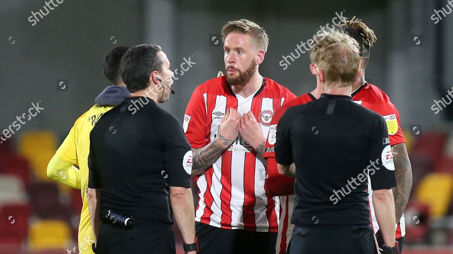 Brentford Captain Pontus Jansson Speaks Referee Editorial Stock Photo - Stock Image | Shutterstock