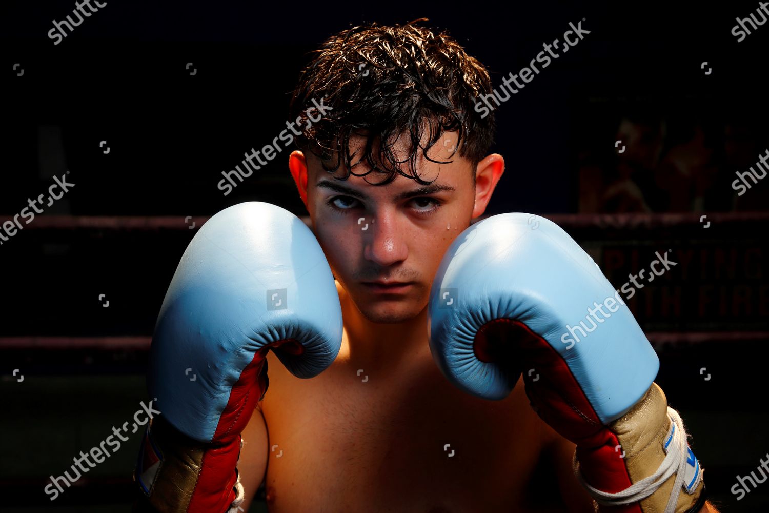 Mexican Boxer Johansen Alvarez Poses Photo Editorial Stock Photo ...