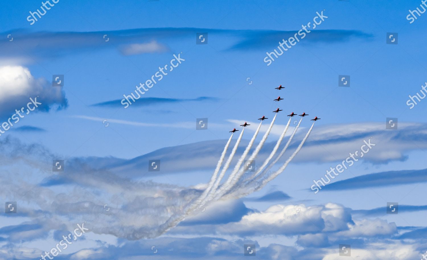 Red Arrows Practising Their Manoeuvres Over Editorial Stock Photo ...