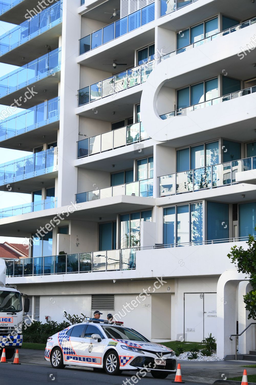 Queensland Police Establish Crime Scene Apartment Editorial Stock Photo ...