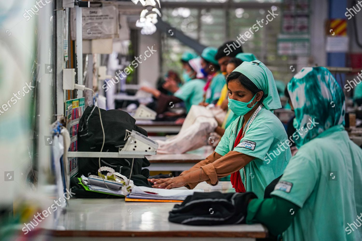 Garment Workers Work Fakhruddin Textile Mills Editorial Stock Photo ...