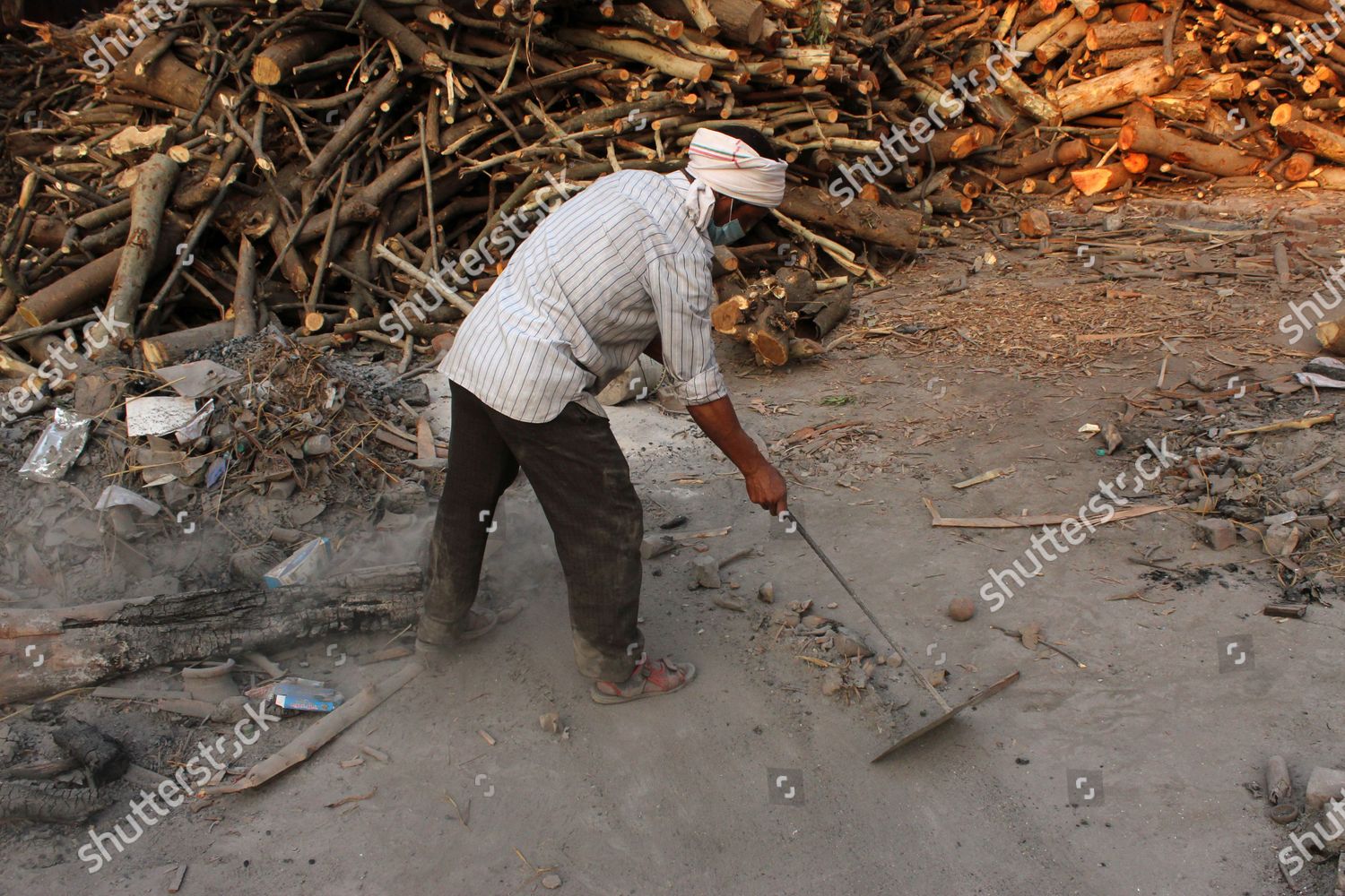 Crematorium Worker Cleans Space New Pyres Editorial Stock Photo - Stock ...