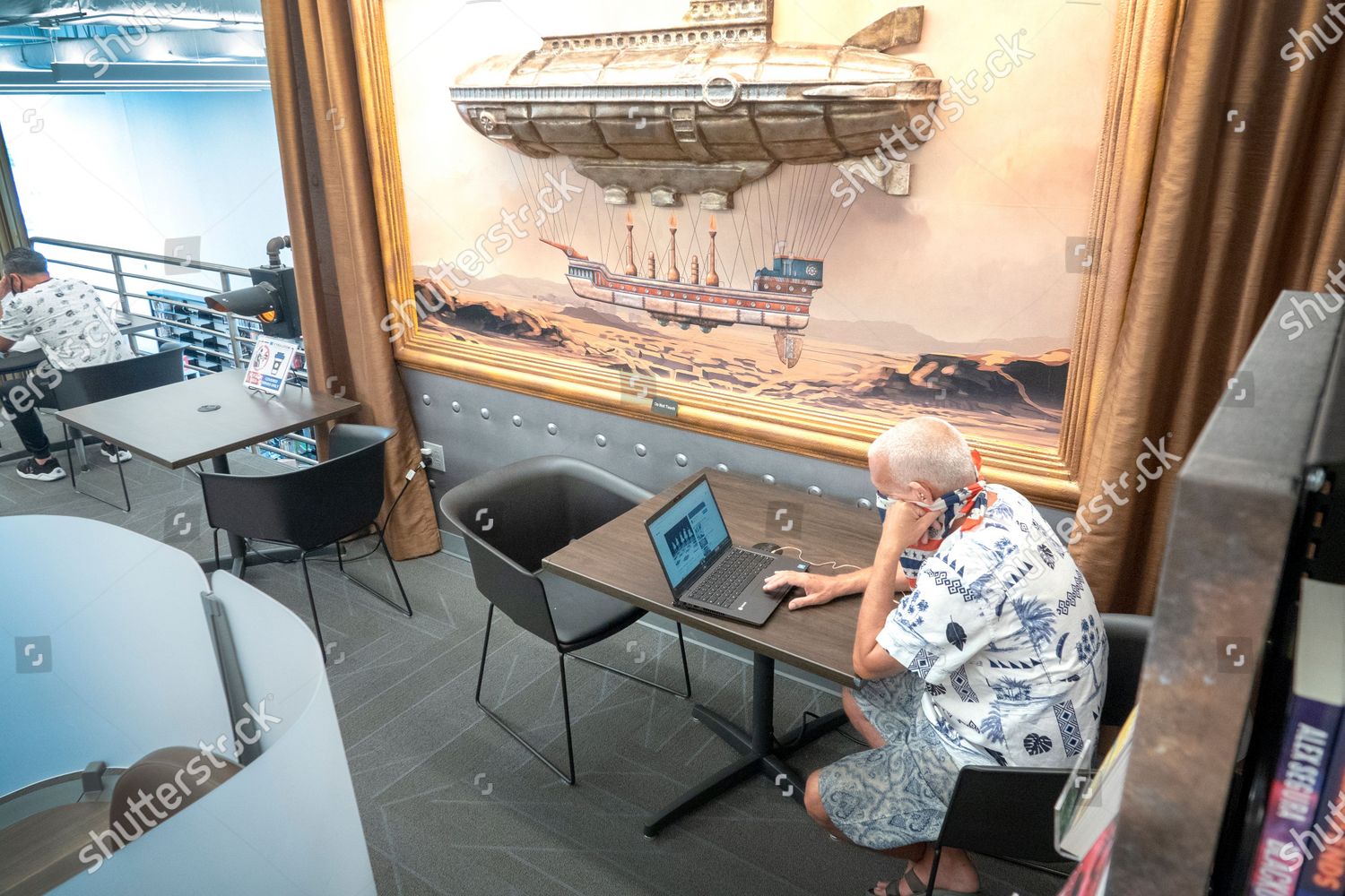 Person Uses Borrowed Laptop Laptop Dispenser Editorial Stock Photo ...