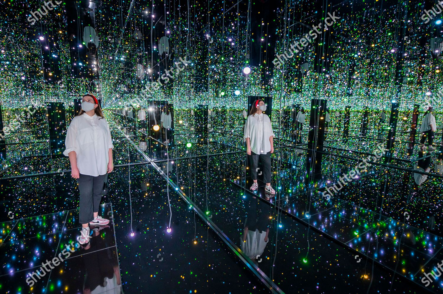 Infinity Mirrored Room Filled Brilliance Life Editorial Stock Photo ...