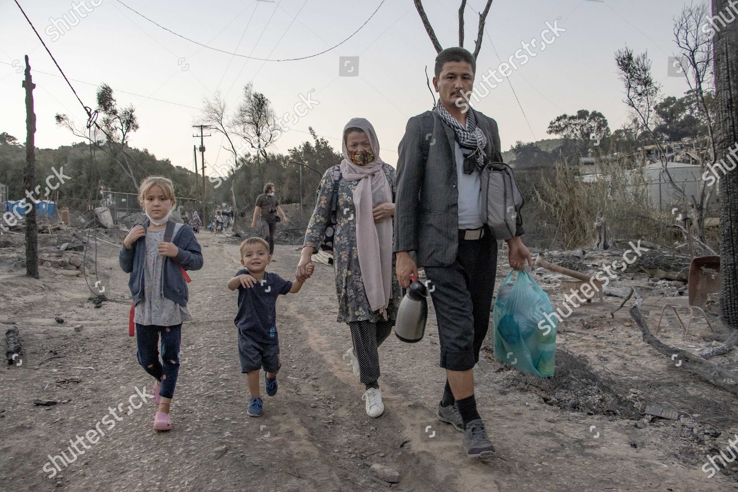 Family Fleeing Fire Thousands Asylum Seekers Editorial Stock Photo ...