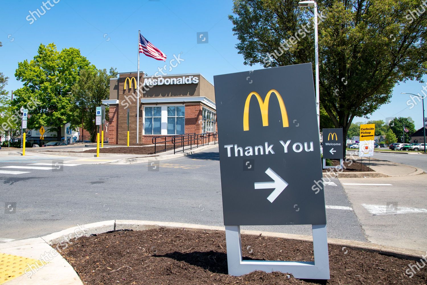 Mcdonalds Golden Arches Logos Seen Franchise Editorial Stock Photo ...