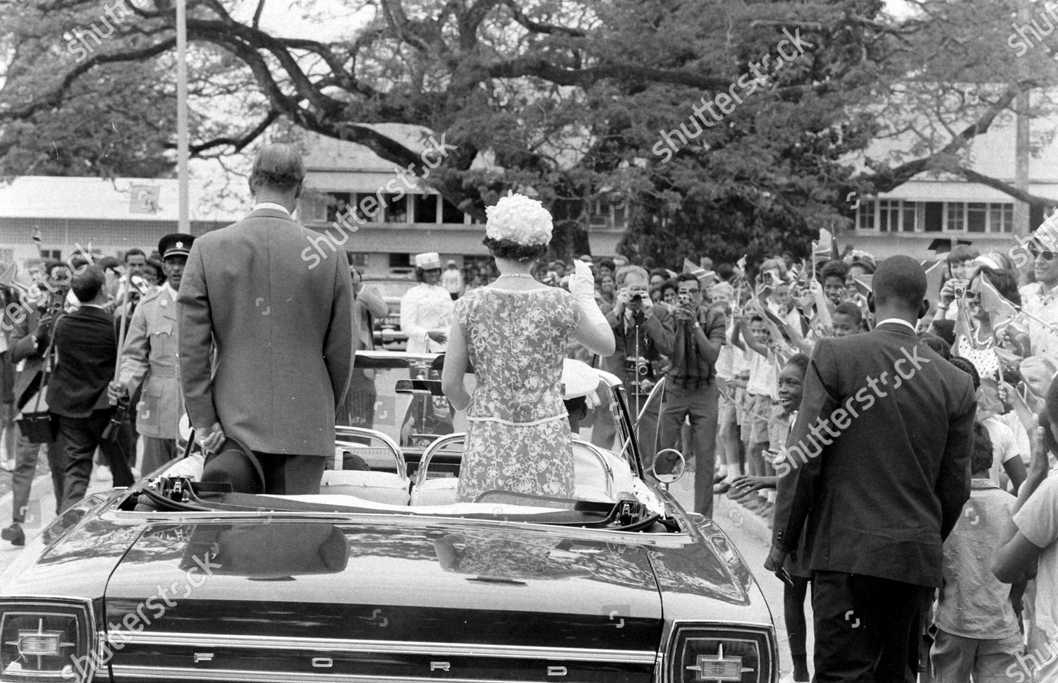 Queen Elizabeth Ii Waving Hands While Editorial Stock Photo - Stock ...