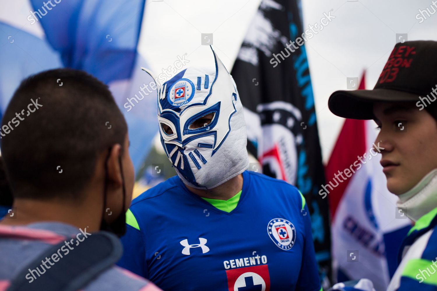 Cruz Azul Fans Arrive Azteca Stadium Editorial Stock Photo - Stock ...