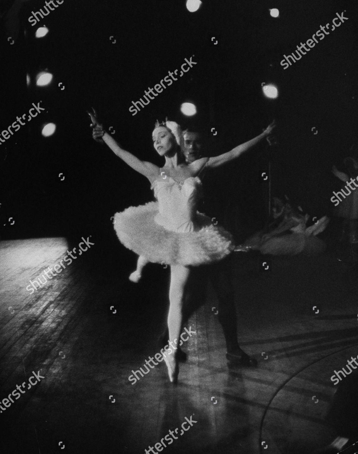 Ballerina Maria Tallchief Performing Swan Lake Editorial Stock Photo ...