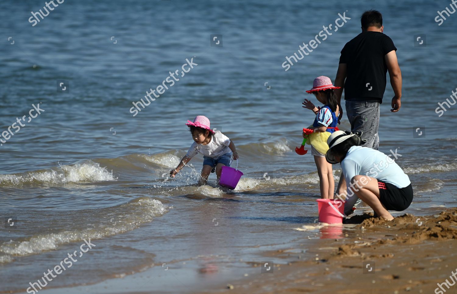 Children Their Parents Pick Shells Artificial Editorial Stock Photo ...