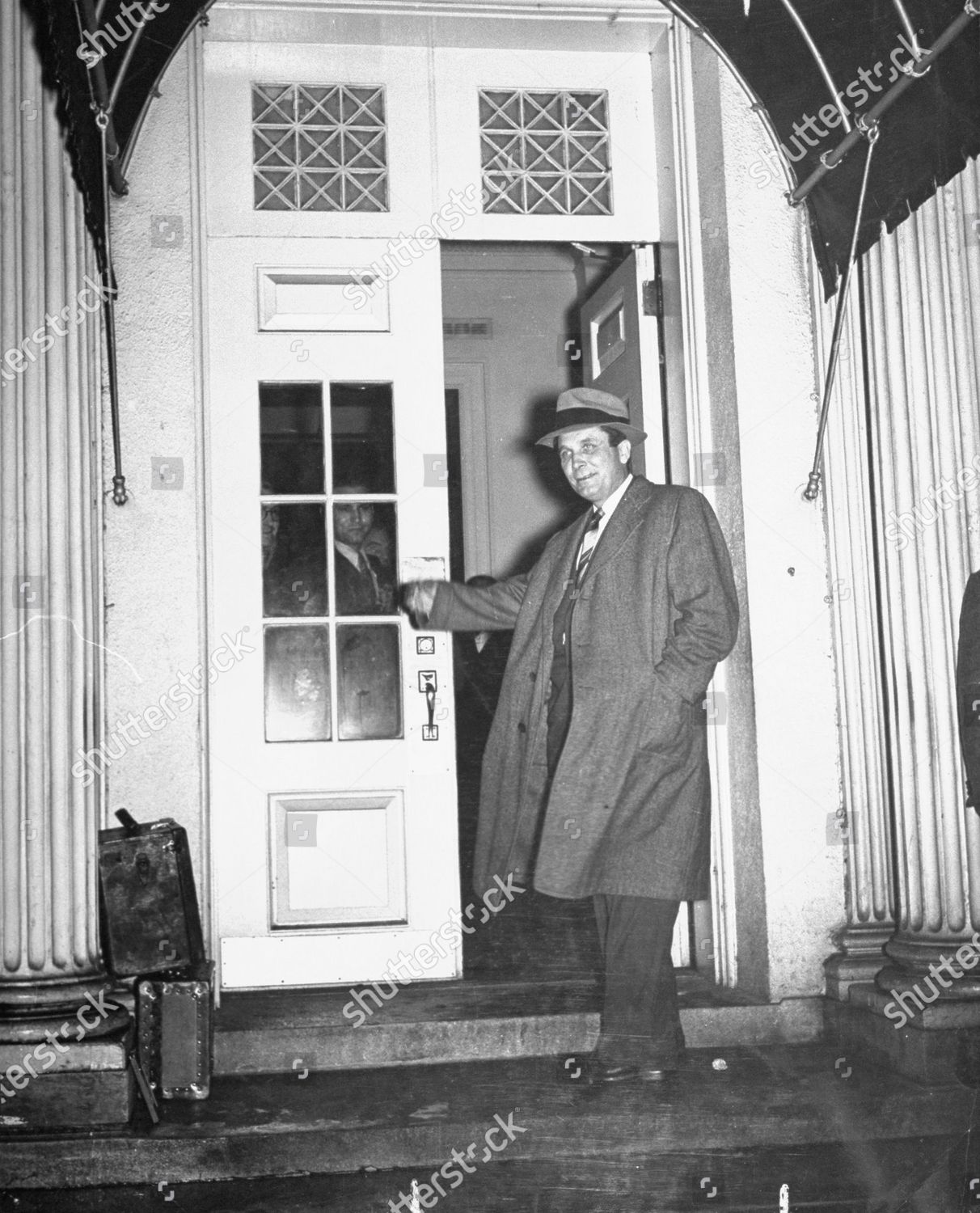 Wendell Willkie Posing Picture Upon Arrival Editorial Stock Photo ...