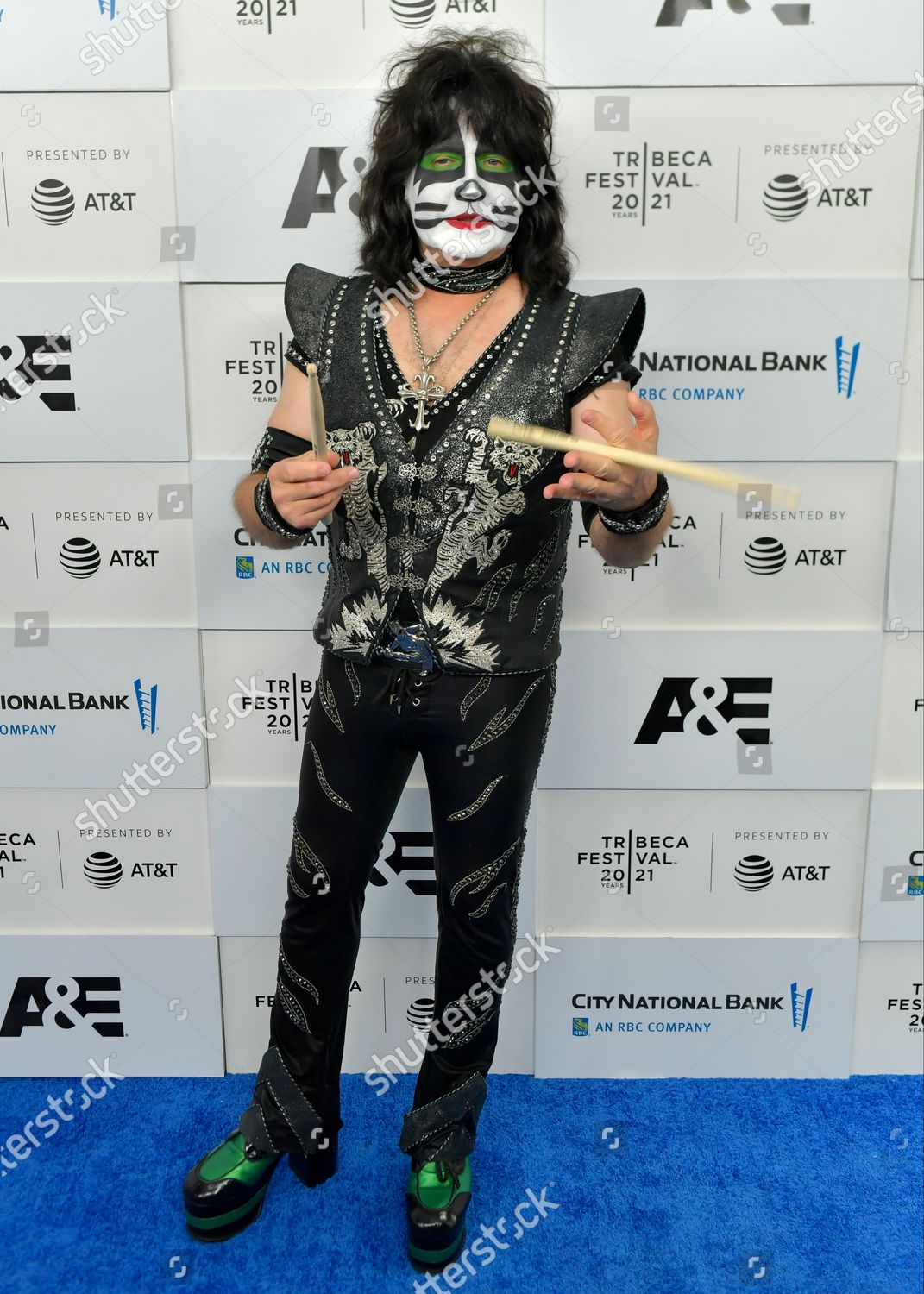 ERIC SINGER ATTENDS 'BIOGRAPHY KISSTORY' PREMIERE Editorial Stock Photo ...