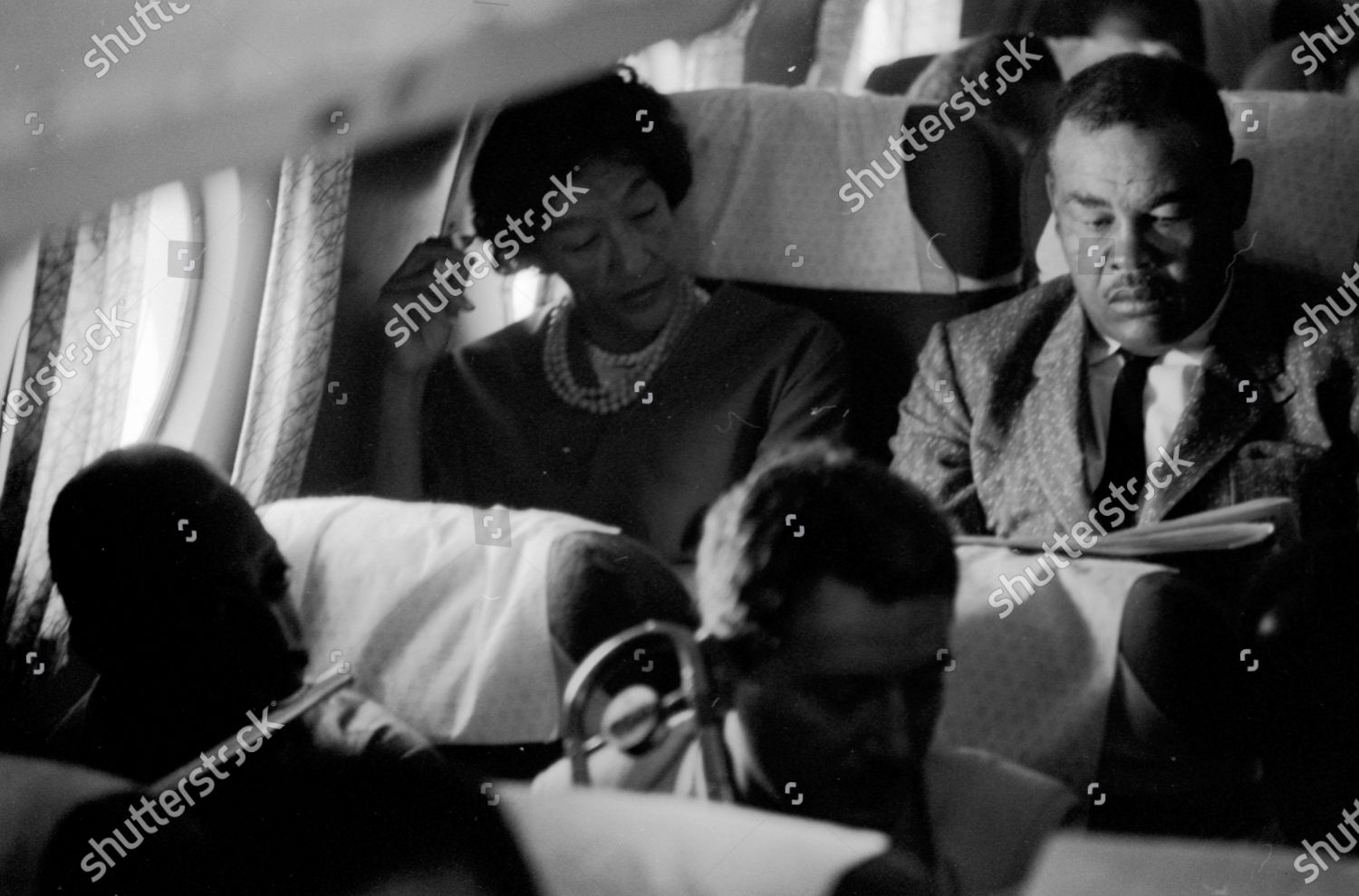 Professional Boxer Joe Louis Reading Newspaper Editorial Stock Photo ...