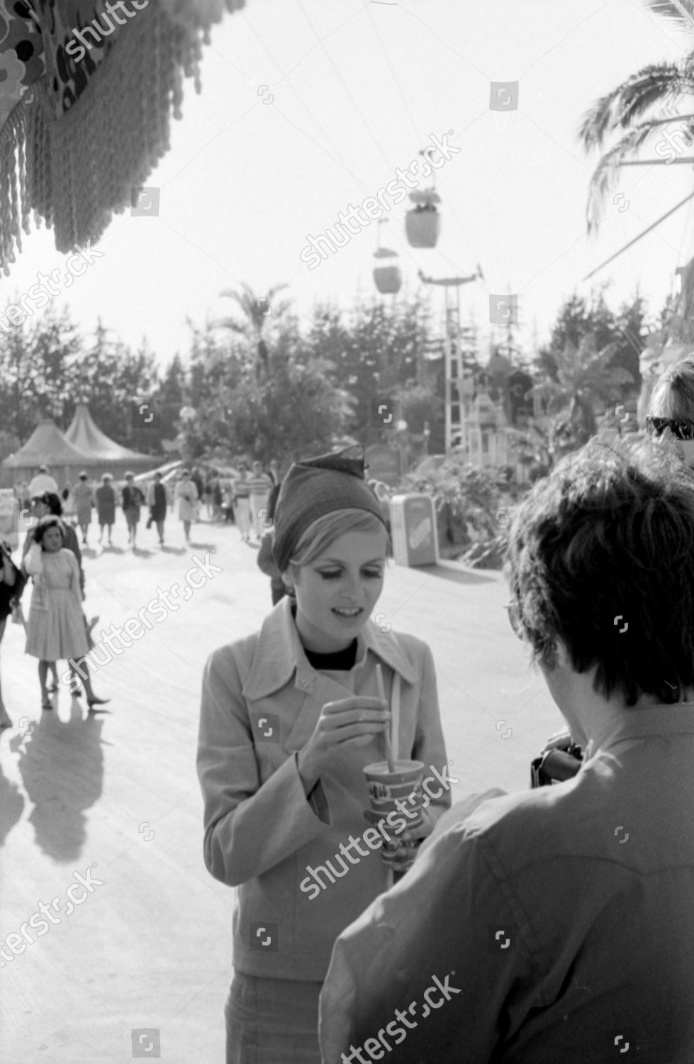 English Model Actress Twiggy Her Boyfriend Editorial Stock Photo ...