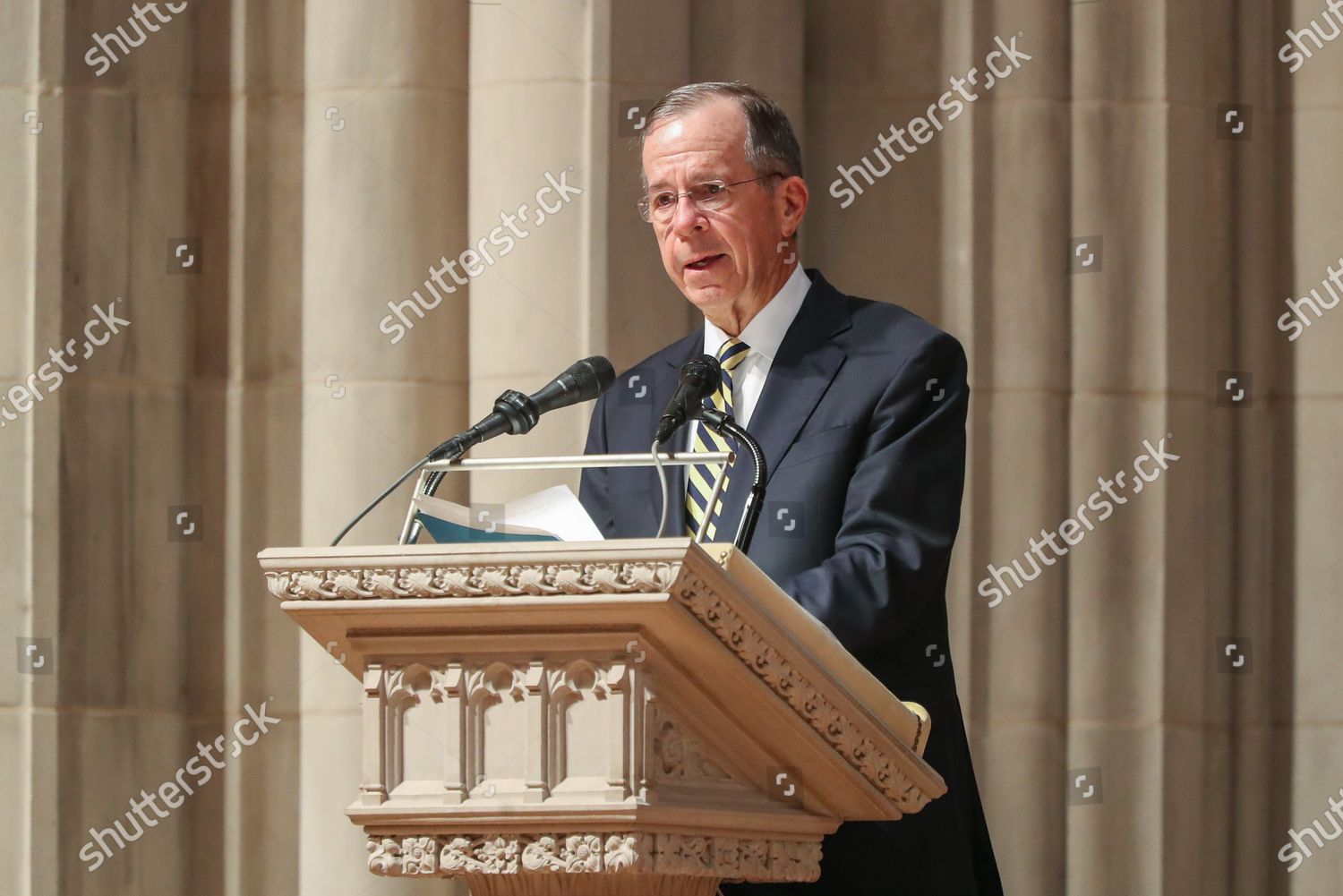 Admiral Michael G Mullen Usn Retired Editorial Stock Photo - Stock ...